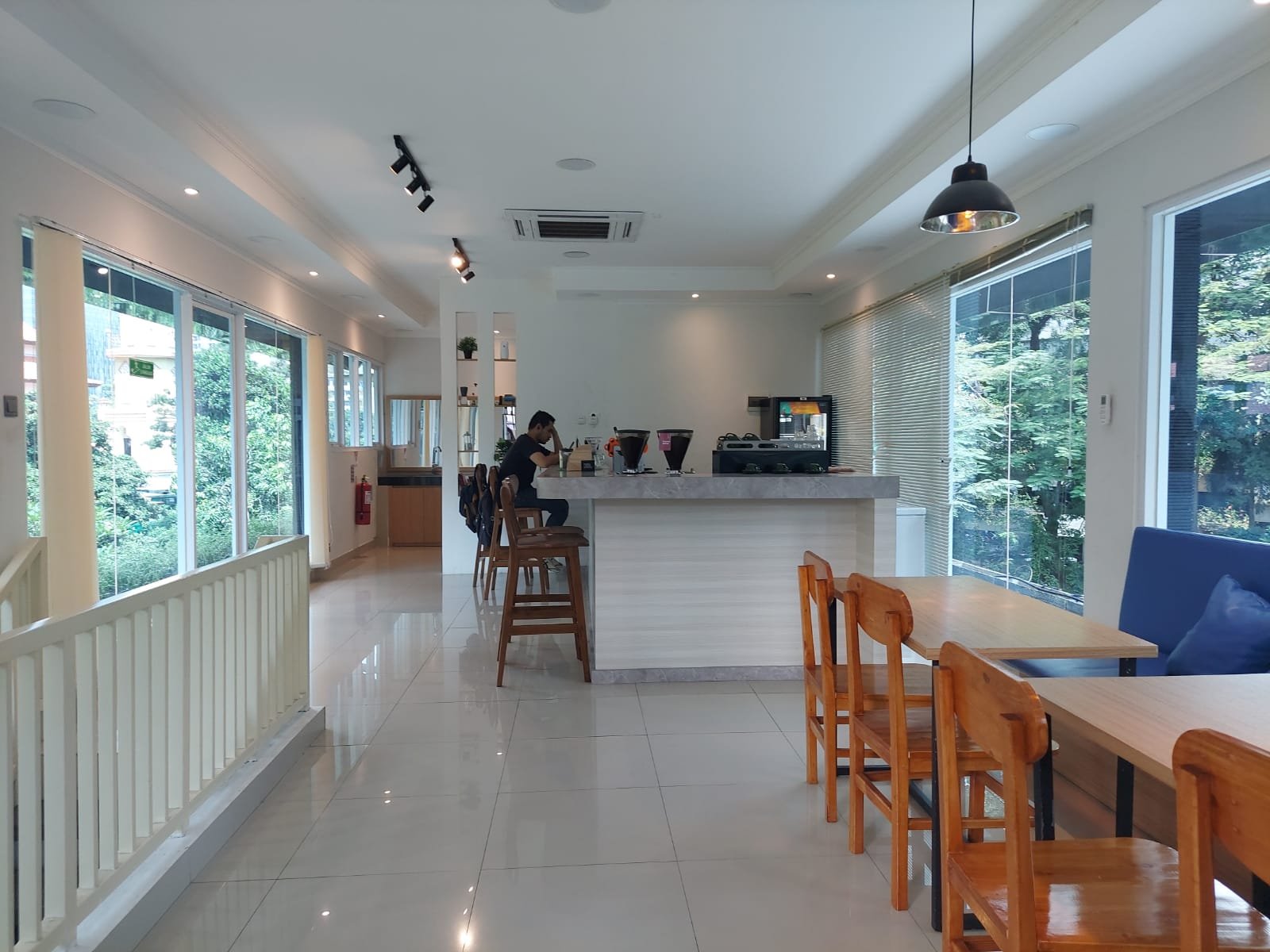 Green Cafe, Kafe Rooftop Berlokasi Strategis di Pusat Jakarta | Barisan